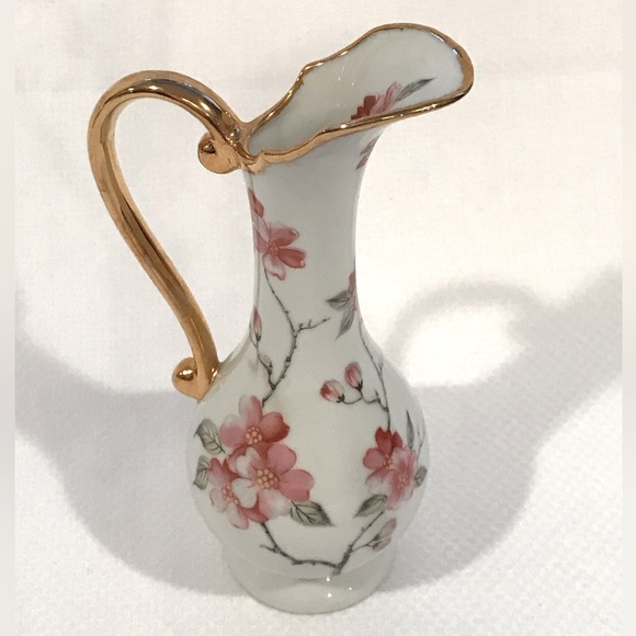 Accents | Vintage Mary Beeson Porcelain Vase With Pink Flowers Granny ...